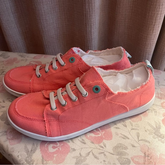 Vionic | Shoes | Vionic Womens Beach Pismo Slip On Sneaker | Poshmark